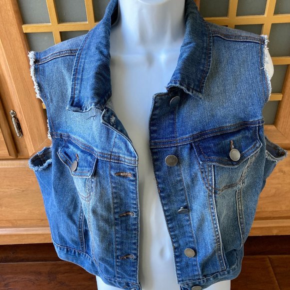 torrid | Jackets & Coats | Torrid Medium Wash Denim Frayed Cropped Vest ...